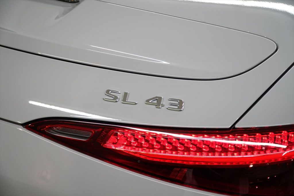 ☆入庫情報☆ 2022年モデル Mercedes-AMG 新型SL43 有償ボディカラー 未使用車 ディーラー新車保証付き ドイツの歴史ある ...