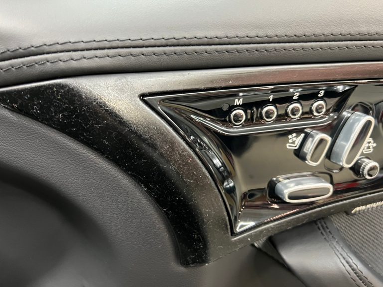 ジャガー FタイプSのインテリアのべたつき除去を致しました。 | 東京都世田谷区Ge3y's株式会社（ジェミーズ）、新車、中古車 、カスタム ...